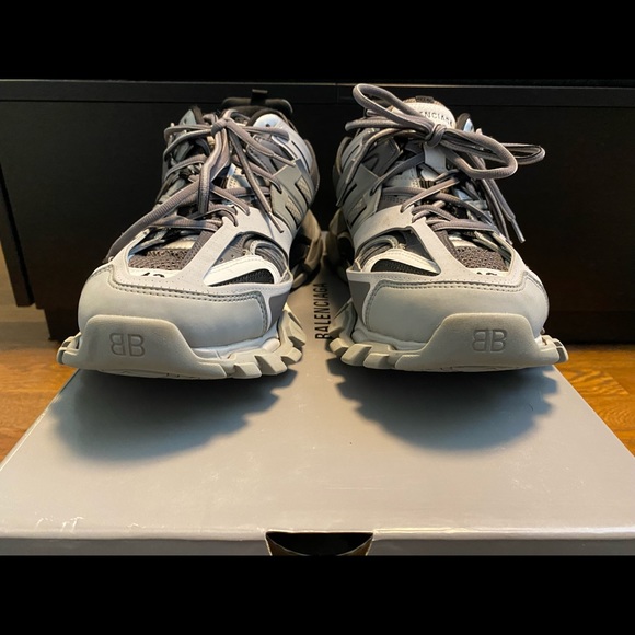 Shoes | Authentic Balenciaga Led Tracker Sneaker Good Condition All ...